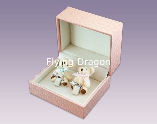 2015 New Product Small Square Jewelry Gift Box for Bracelet supplier